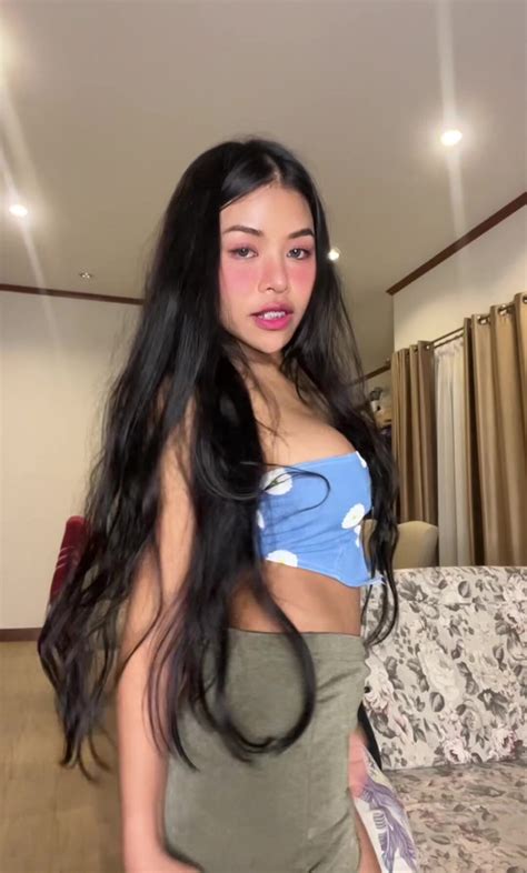 I Better Take This Tight Babe Skirt Off I Guess Its Ruining The View You Wanted