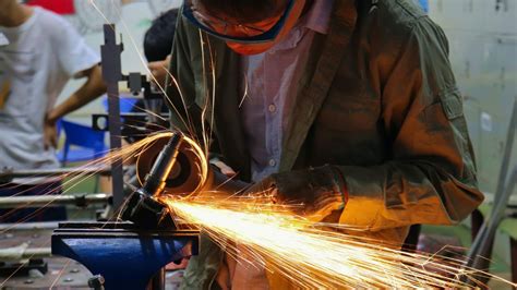 Cómo Las Leyes Laborales Frenan La Creación De Nuevos Puestos De