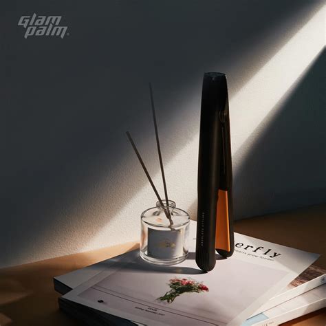 고데기의 완벽한 기준 글램팜 Gp202가 선사하는 부드러운 볼륨 스타일링으로 품격있는 나만의 가을 Mood 완성🍁 글램팜 Glampalm 고데기 볼륨형고데기