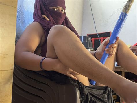 Bhabhi Ne Kiya Sex With Broom Fucking Couple Oil Pussy Massage Sex Chut Chudai XHamster