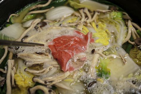 샤브샤브 만드는법 샤브샤브재료 알배추 청경채 소고기 전골요리 국물요리 버섯 샤브샤브육수