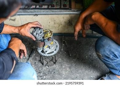 Auto Mechanic Disassembling Starter Motor Stock Photo 2195759391 Shutterstock