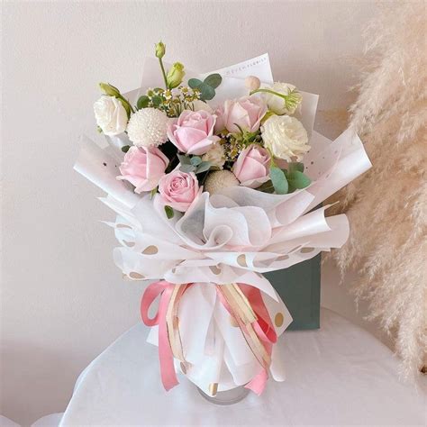 Azami Pre Order Seven Florist