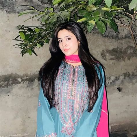 Zainabmalik On Threads