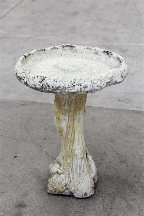 Cute Bird Bath Renovators Paradise Cute Bird Bath