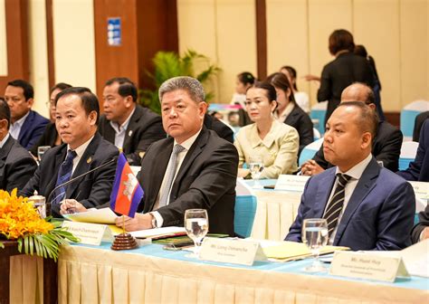 មហាសេដ្ឋីចិន វ៉ាង ហ្សុី ដឹកនាំគណៈប្រតិភូមកទស្សនកិច្ចខេត្តព្រះសីហនុ ដើម្បីបោះទុនវិនិយោគ