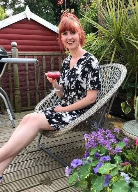 Pin By Dave Philipson On Izzie Balmer Beautiful Aged Women Women Tv