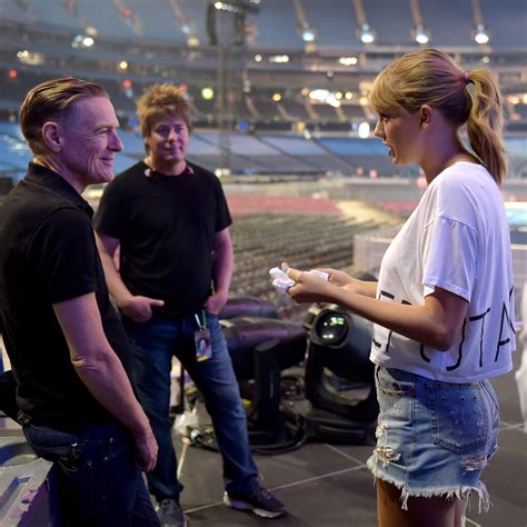 Taylor Swift — Behind The Scenes Of Our Secret Rehearsal Today