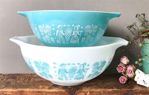 Vintage Pyrex Munimorogobpe