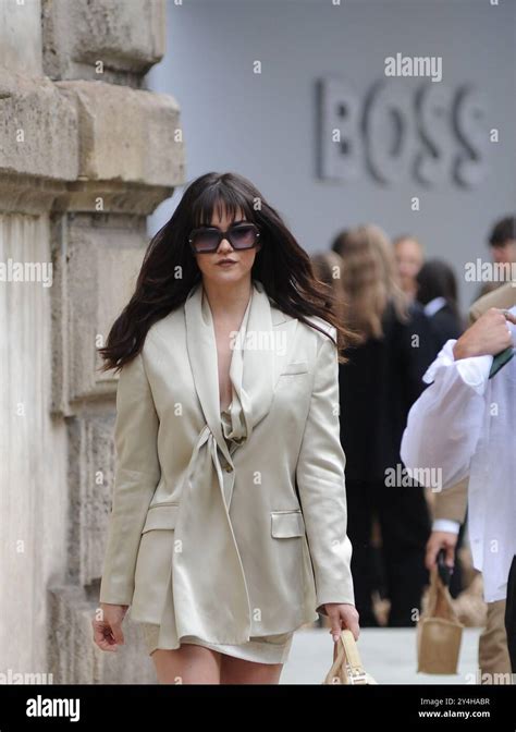 Milan 18 09 2024 Maia Mitchell Australian Actress Arrives Together With Lucas White Smith