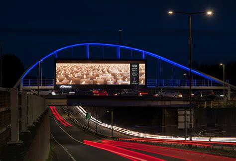 Holocaust Memorial Day Trust Lights 6 Million Candles Across The Nation