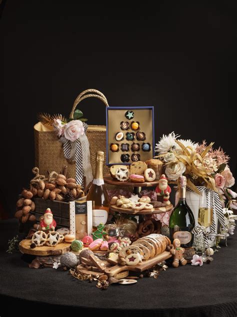 Festive Celebrations And Handcrafted Hampers At Sheraton Grande