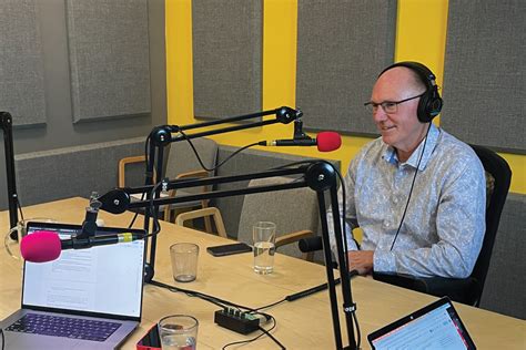 growth decoder podcast insights from entrepreneurs canadian