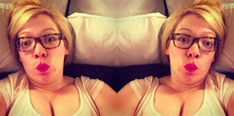 7 Reasons Your Big Boobs Are More Useful Than Youd Think Yourtango