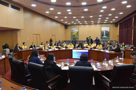 “Өсвөрийн парламент 2022” ын нэгдсэн чуулган болон Байнгын хороодын хуралдаан боллоо