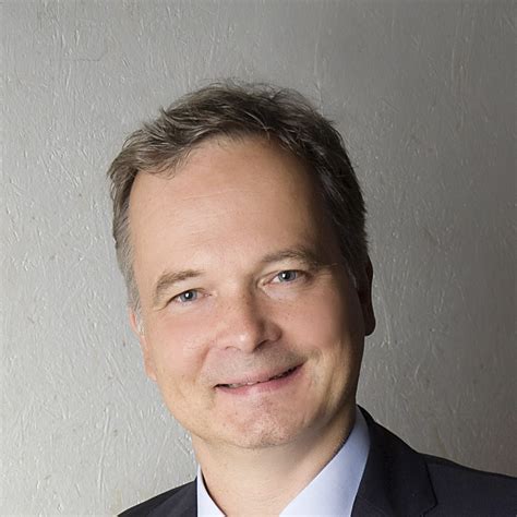 Dr Carsten Leue Medium