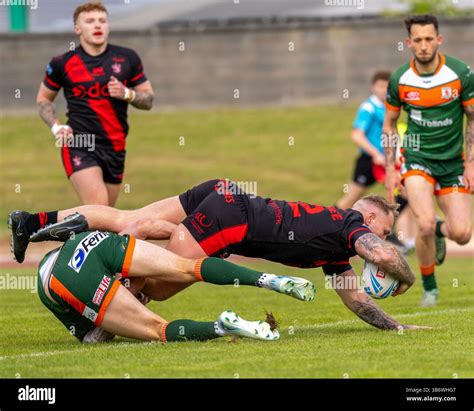 Danny Langtree Of Widnes Goes Over For A Try Credit Paul Whitehurstpbw Mediaalamy Live News
