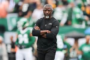 Aaron Glens Not Playing Around Jets Fire Veteran Player After Pivotal