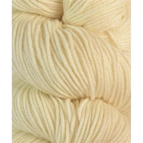 Hikoo Sueno Knitting Yarn Natural 1100