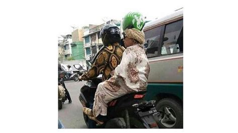 7 Kelakuan Emak Emak Naik Motor Ini Bikin Naik Darah Hot