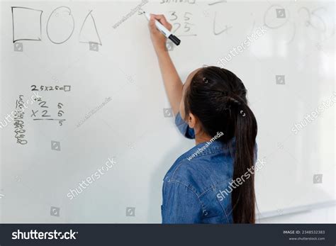 Whiteboard In Class 6159개가 넘는 로열티 프리 라이선스 대상 스톡 사진 Shutterstock