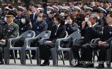 서해수호의날 윤석열과 찢재명 근황  실시간 베스트 갤러리