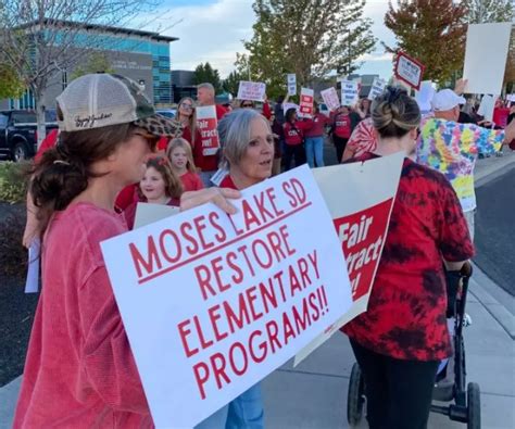 Moses Lake Schools Closed As Teachers Strike Over Contract Terms