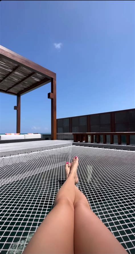 Justine Ezariks Feet