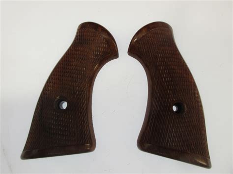 high standard r 106 sentinel deluxe grip set