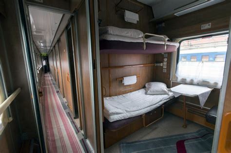 Правила проезда на верхней полке в поезде в купе - 81 фото