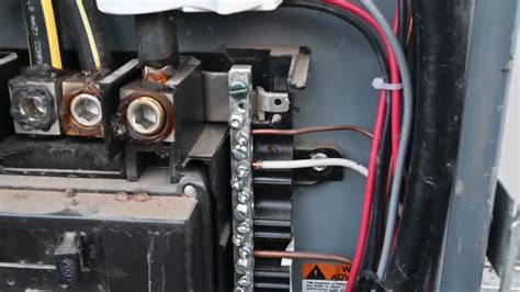 What Breakers Are Compatible With Square D Homeline Electronicshacks What Breakers Are Compatible With Square D Homeline Electronicshacks