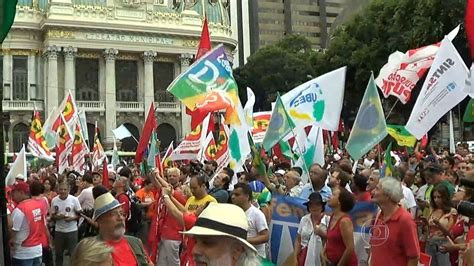 Vídeo Manifestantes Fazem Passeata Pacífica No Centro Do Rio Rj2 G1