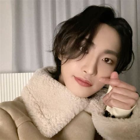 Seonghwa Selca Sun And Stars Icon Love Park