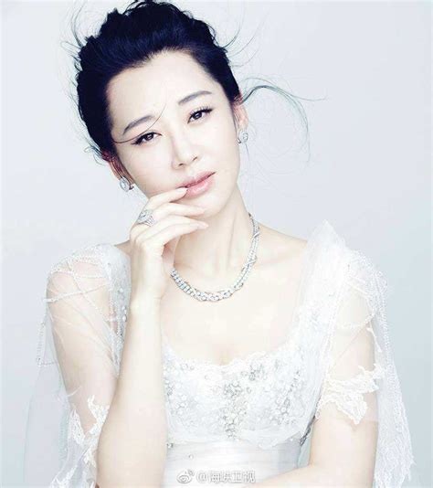 记得说过许晴是典型的北京“大飒蜜” ，真的又飒又媚