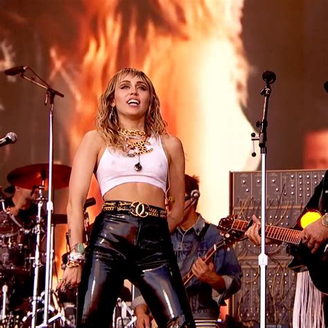 Miley Cyrus Tits At Glastonbury 4