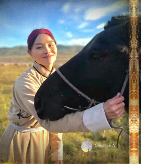 Эр хүний цээжинд эмээл хазаартай морь Энхрий хайрт бүсгүй гурав аа гэж