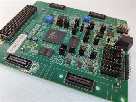 Efinix Titanium 180 M484 Development Kit Fpgaマガジン公式