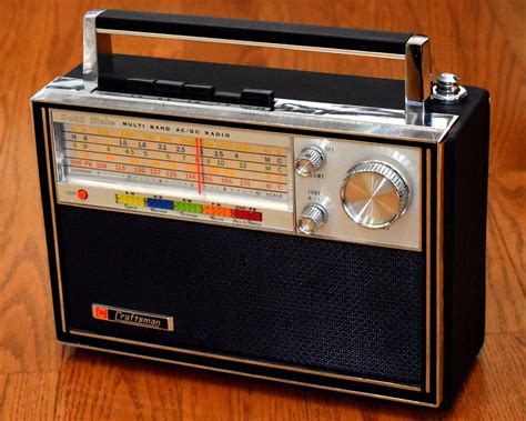 Pin By Yuri On Homecomputerstuff Vintage Radio Shortwave Radio