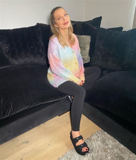 Helen Flanagans Feet