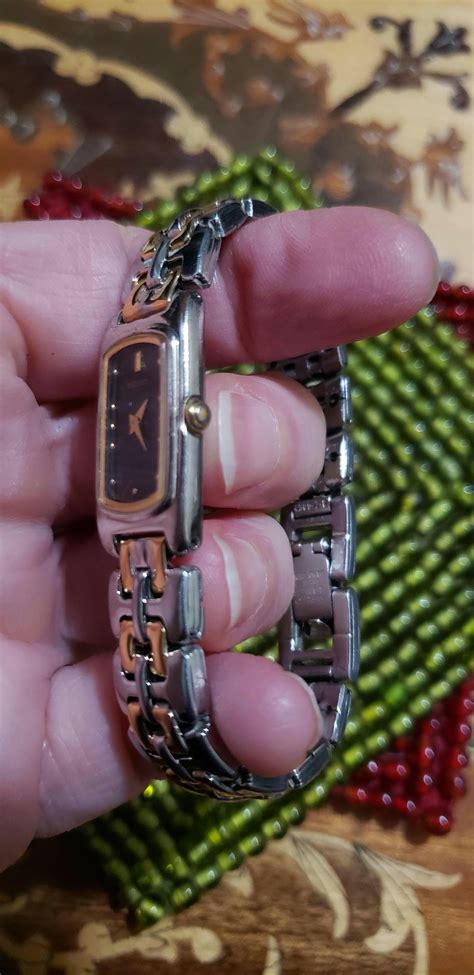 Vintage Seiko Ladies Tank Watch Gold And Silver Tone Black Dial Etsy