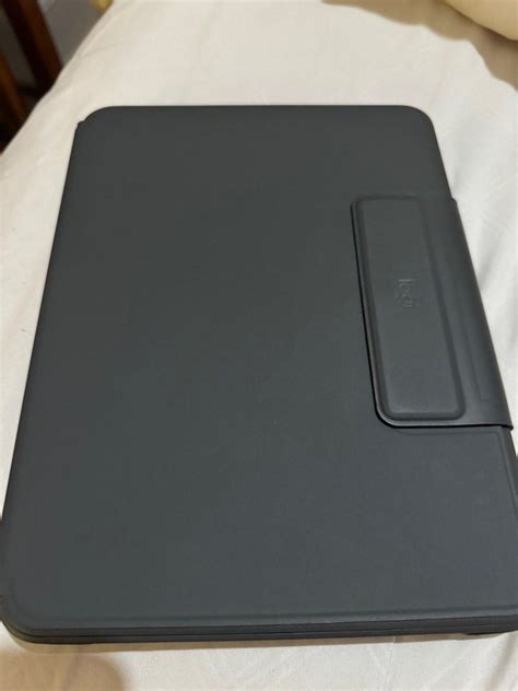 Logitech Slim Folio Keyboard Mobile Phones Gadgets Tablets Ipad On Carousell