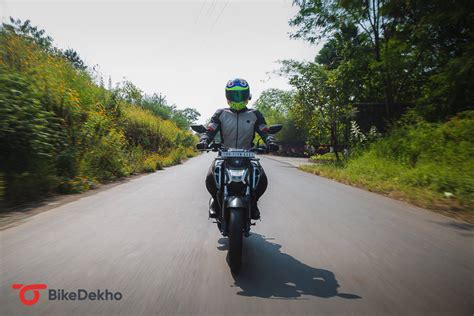 Yamaha Fzs Fi V Price Images Colours Specs Reviews