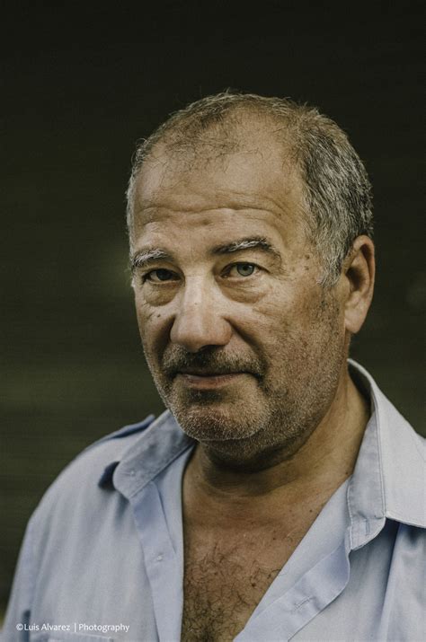 무료 이미지 남자 사람 거리 초상화 색깔 니콘 직업 헤어 스타일 고령자 가로 사진 솔직한 50mm