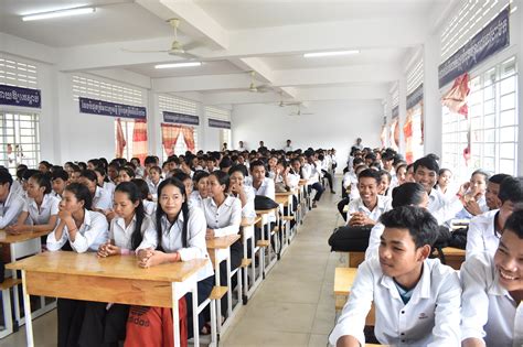 ក្រុមប្រឹក្សាកុមារ យុវជន វិទ្យាល័យហ៊ុនសែនកំពង់ត្រឡាច