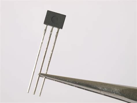 Hall Effect Sensor Pinout Features Alternatives And Applications Of The Hall Effect Sensor