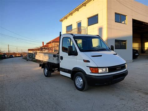 Бордови камион Iveco Daily Iveco Daily Бордови камион Дизел 2004 год 102 к с Ръчни скоро