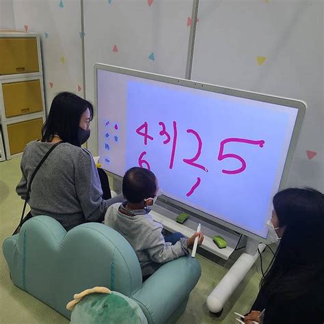 스케일업 엘포박스 1 차세대 스마트 홈스쿨 ‘톡톡박스의 차별화 콘텐츠는