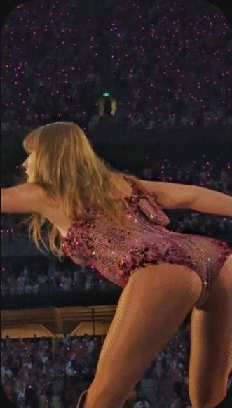 Holy fuck. : r/Taylor_Swift_NSFW