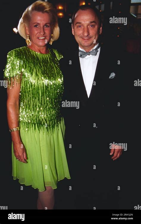 Heinz Rennhack Deutscher Schauspieler Und Entertainer Mit Ehefrau
