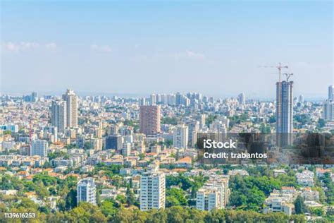 Tlv에서 바라본 텔 아비 브의 도시 풍경 하 야 콘 공원 이스라엘 0명에 대한 스톡 사진 및 기타 이미지 0명 건물 외관 고층 건물 Istock